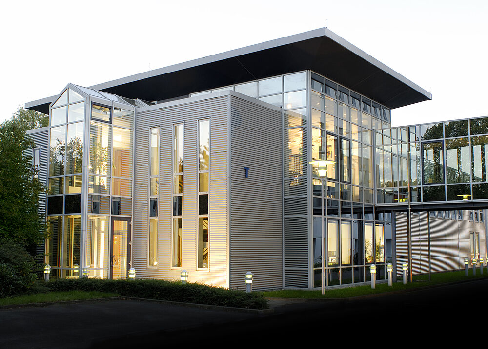 Privacy: Auer Lighting